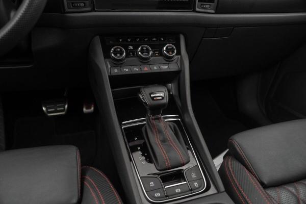 Pelēks Skoda Kodiaq 2022 Viļņa, ar dzinēja tilpumu 2.00 L un nobraukumu 151 tūkst. km par 33750 €, foto 10 vietnē AUTOMOTO.COM.LV