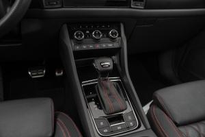 Pelēks Skoda Kodiaq 2022 Viļņa, ar dzinēja tilpumu 2.00 L un nobraukumu 151 tūkst. km par 33750 €, foto 11 vietnē AUTOMOTO.COM.LV