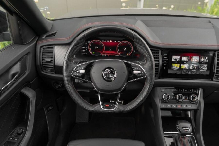 Pelēks Skoda Kodiaq 2022 Viļņa, ar dzinēja tilpumu 2.00 L un nobraukumu 151 tūkst. km par 33750 €, foto 17 vietnē AUTOMOTO.COM.LV