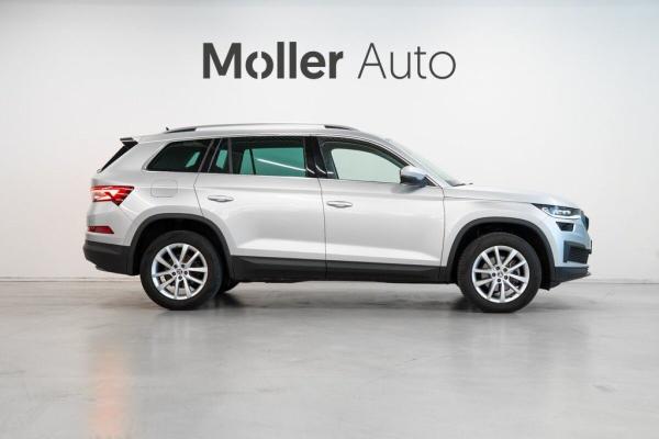 Pelēks Skoda Kodiaq 2022 Viļņa, ar dzinēja tilpumu 2.00 L un nobraukumu 159 tūkst. km par 26900 €, foto 8 vietnē AUTOMOTO.COM.LV