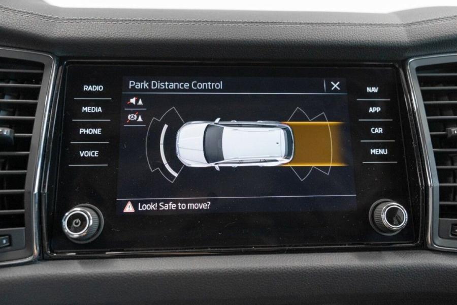 Pelēks Skoda Kodiaq 2022 Viļņa, ar dzinēja tilpumu 2.00 L un nobraukumu 159 tūkst. km par 26900 €, foto 16 vietnē AUTOMOTO.COM.LV