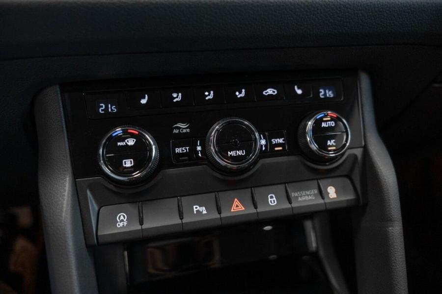 Pelēks Skoda Kodiaq 2022 Viļņa, ar dzinēja tilpumu 2.00 L un nobraukumu 159 tūkst. km par 26900 €, foto 20 vietnē AUTOMOTO.COM.LV