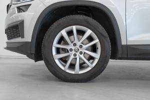 Pelēks Skoda Kodiaq 2022 Viļņa, ar dzinēja tilpumu 2.00 L un nobraukumu 159 tūkst. km par 26900 €, foto 28 vietnē AUTOMOTO.COM.LV