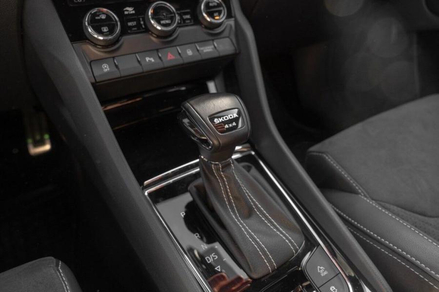 Серый Шкода Kodiaq 2022 в Вильнюс, объемом двигателя 2.00 л и пробегом 148 тыс. км за 30900 €, фото 10 на AUTOMOTO.COM.LV