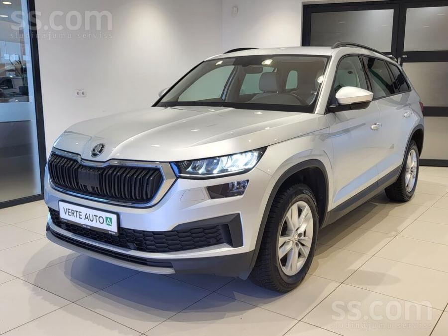 Серый Шкода Kodiaq 2022 в Рига, объемом двигателя 1.50 л и пробегом 119 тыс. км за 21990 €, фото 4 на AUTOMOTO.COM.LV