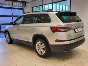 Серый Шкода Kodiaq 2022 в Рига, объемом двигателя 1.50 л и пробегом 119 тыс. км за 21990 €, фото 5 на AUTOMOTO.COM.LV