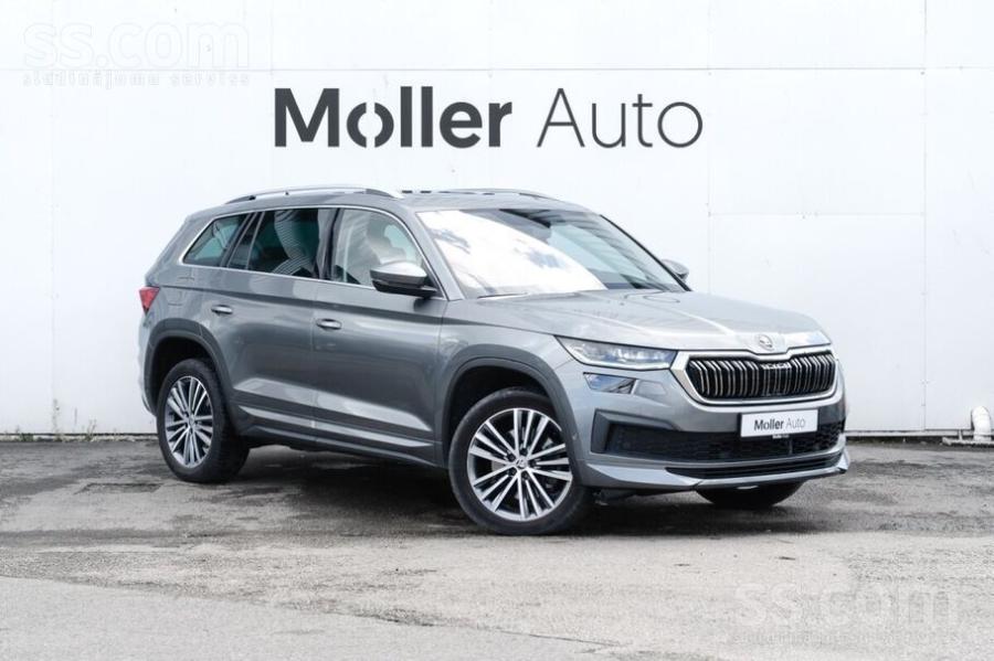 Grey Skoda Kodiaq 2022 in Riga, with an engine capacity of 2.00 L and mileage of 128 thousand km for 32550 €, photo 3 on AUTOMOTO.COM.LV