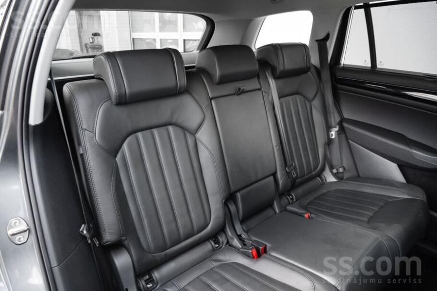 Grey Skoda Kodiaq 2022 in Riga, with an engine capacity of 2.00 L and mileage of 128 thousand km for 32550 €, photo 12 on AUTOMOTO.COM.LV
