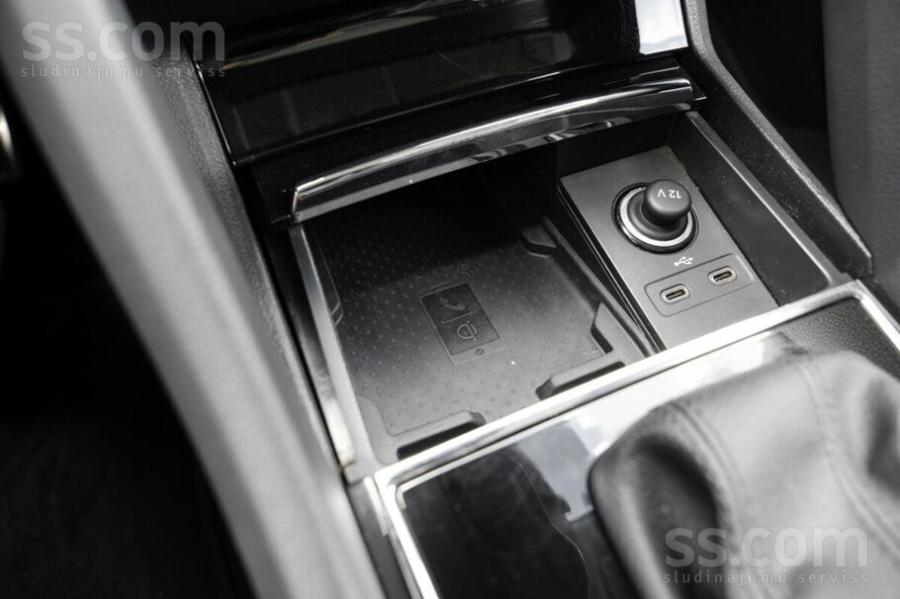 Grey Skoda Kodiaq 2022 in Riga, with an engine capacity of 2.00 L and mileage of 128 thousand km for 32550 €, photo 30 on AUTOMOTO.COM.LV