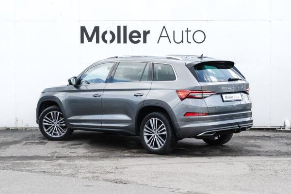 Pelēks Skoda Kodiaq 2022 Rīga, ar dzinēja tilpumu 2.00 L un nobraukumu 128 tūkst. km par 32550 €, foto 3 vietnē AUTOMOTO.COM.LV