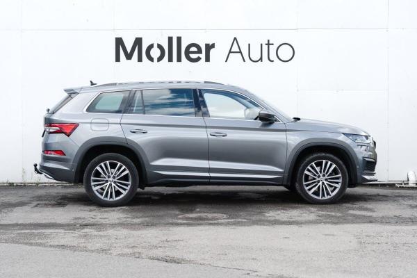 Pelēks Skoda Kodiaq 2022 Rīga, ar dzinēja tilpumu 2.00 L un nobraukumu 128 tūkst. km par 32550 €, foto 5 vietnē AUTOMOTO.COM.LV