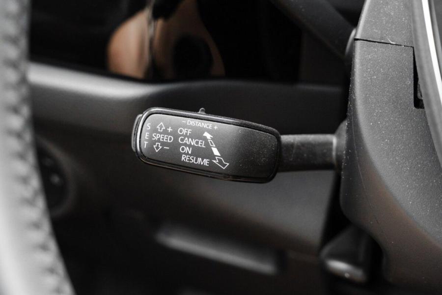 Grey Skoda Kodiaq 2022 in Riga, with an engine capacity of 2.00 L and mileage of 128 thousand km for 32550 €, photo 23 on AUTOMOTO.COM.LV