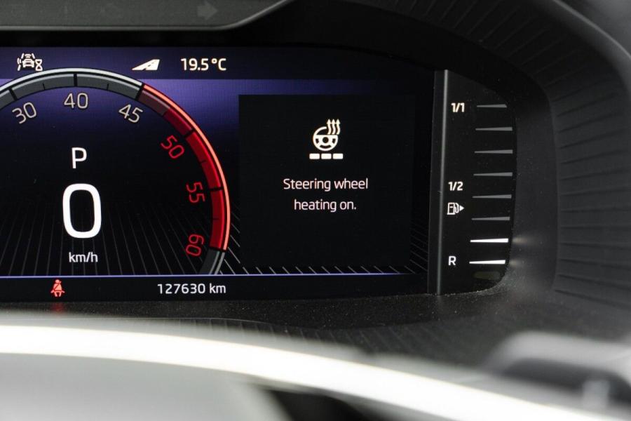 Grey Skoda Kodiaq 2022 in Riga, with an engine capacity of 2.00 L and mileage of 128 thousand km for 32550 €, photo 27 on AUTOMOTO.COM.LV