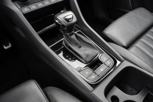 Grey Skoda Kodiaq 2022 in Riga, with an engine capacity of 2.00 L and mileage of 128 thousand km for 32550 €, photo 29 on AUTOMOTO.COM.LV