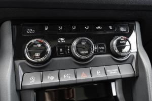 Grey Skoda Kodiaq 2022 in Riga, with an engine capacity of 2.00 L and mileage of 128 thousand km for 32550 €, photo 31 on AUTOMOTO.COM.LV