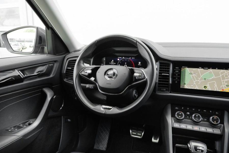 Grey Skoda Kodiaq 2022 in Riga, with an engine capacity of 2.00 L and mileage of 128 thousand km for 32550 €, photo 42 on AUTOMOTO.COM.LV