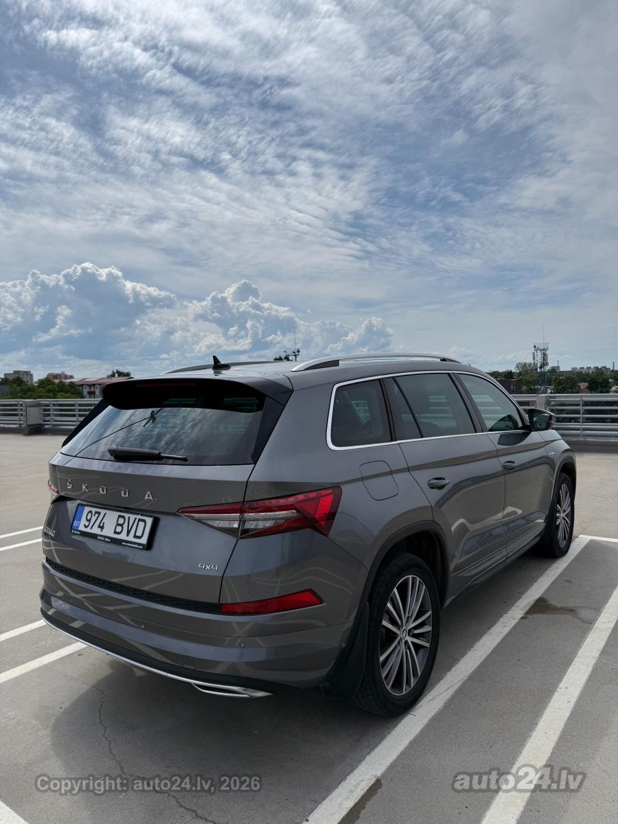 Pelēks Skoda Kodiaq 2022 Tallina, ar dzinēja tilpumu 2.00 L un nobraukumu 97 tūkst. km par 35900 €, foto 5 vietnē AUTOMOTO.COM.LV