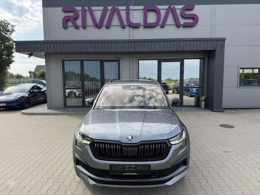 Pelēks Skoda Kodiaq 2022 Šauļi, ar dzinēja tilpumu 1.50 L un nobraukumu 178 tūkst. km par 26990 €, foto 5 vietnē AUTOMOTO.COM.LV