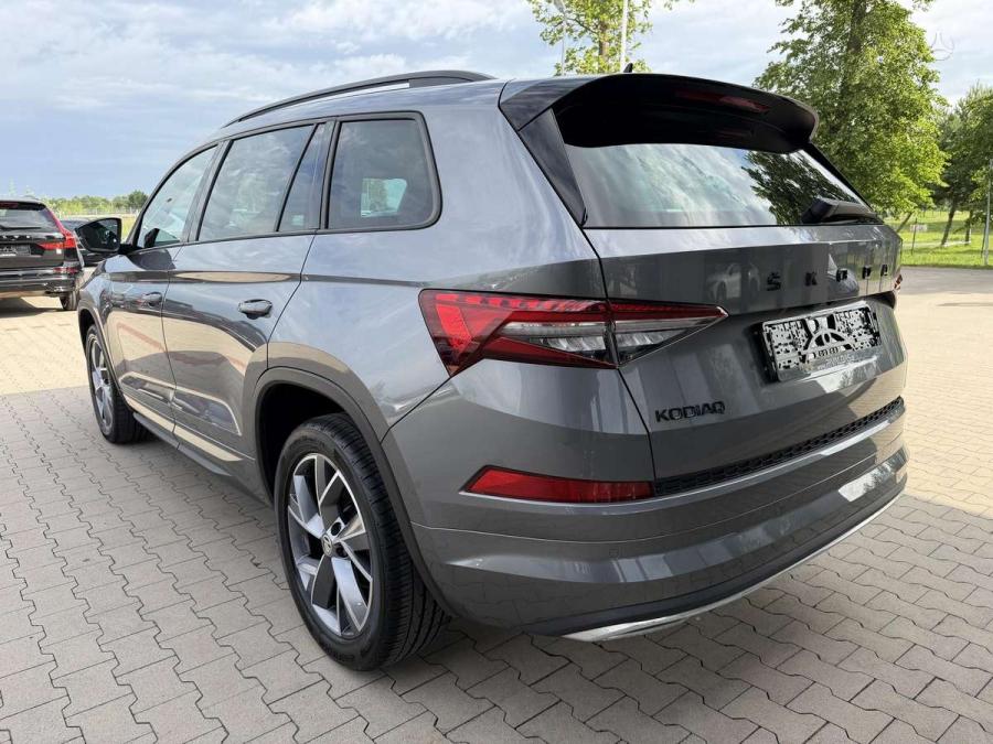 Pelēks Skoda Kodiaq 2022 Šauļi, ar dzinēja tilpumu 1.50 L un nobraukumu 178 tūkst. km par 26990 €, foto 8 vietnē AUTOMOTO.COM.LV