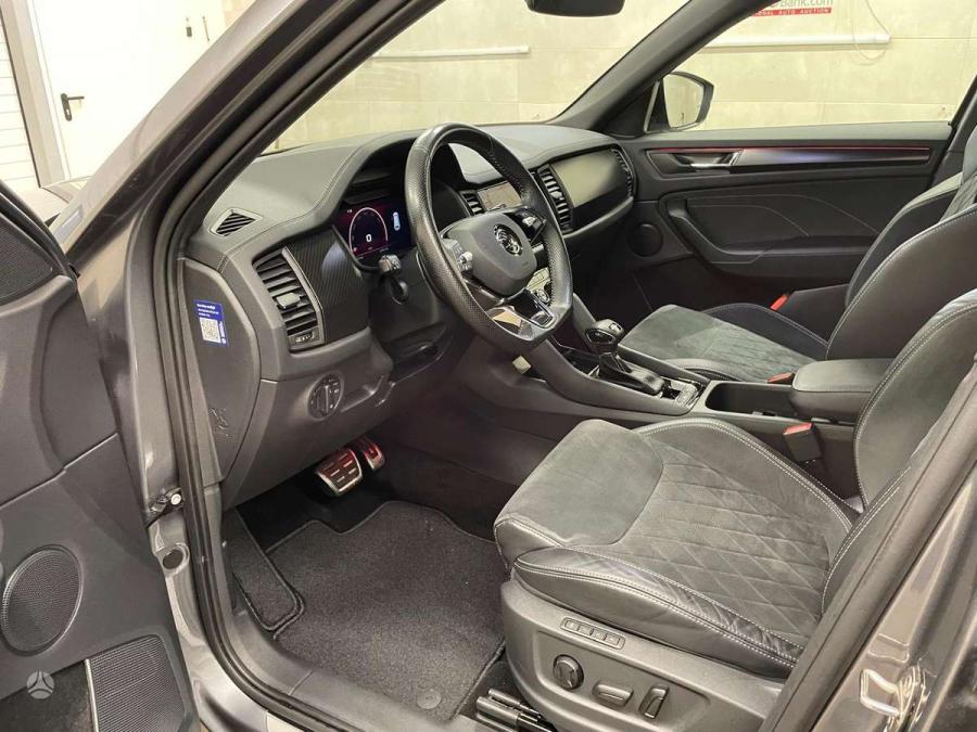 Grey Skoda Kodiaq 2022 in Marijampole, with an engine capacity of 1.50 L and mileage of 198 thousand km for 23474 €, photo 8 on AUTOMOTO.COM.LV