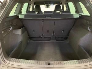 Grey Skoda Kodiaq 2022 in Marijampole, with an engine capacity of 1.50 L and mileage of 198 thousand km for 23474 €, photo 21 on AUTOMOTO.COM.LV