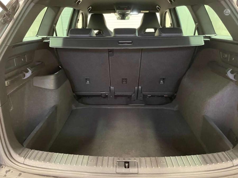 Grey Skoda Kodiaq 2022 in Marijampole, with an engine capacity of 1.50 L and mileage of 198 thousand km for 23474 €, photo 21 on AUTOMOTO.COM.LV