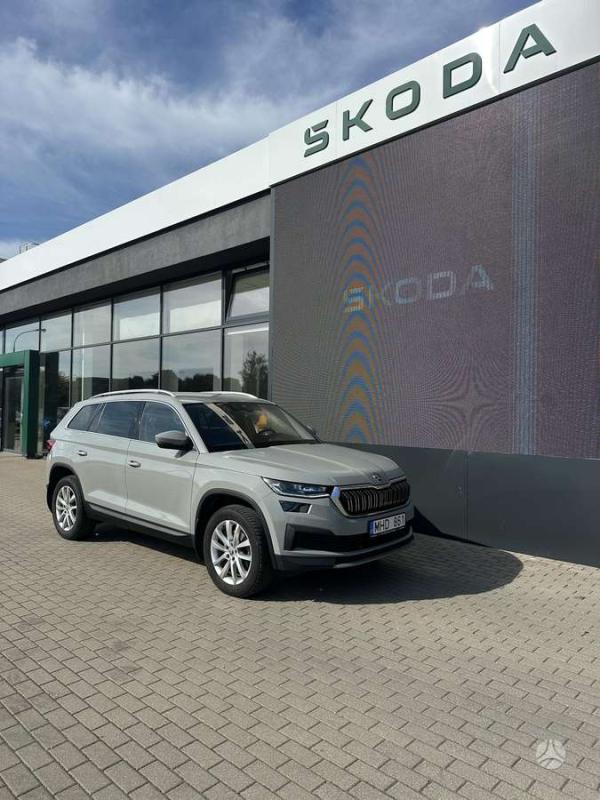 Grey Skoda Kodiaq 2022 in Klaipeda, with an engine capacity of 1.97 L and mileage of 82 thousand km for 29800 €, photo 2 on AUTOMOTO.COM.LV
