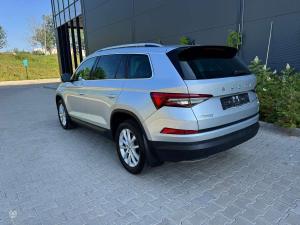 Серый Шкода Kodiaq 2022 в Вильнюс, объемом двигателя 1.97 л и пробегом 117 тыс. км за 28300 €, фото 8 на AUTOMOTO.COM.LV