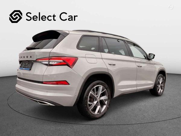 Pelēks Skoda Kodiaq 2022 Viļņa, ar dzinēja tilpumu 1.97 L un nobraukumu 155 tūkst. km par 27700 €, foto 2 vietnē AUTOMOTO.COM.LV