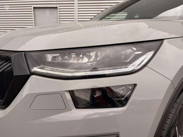 Pelēks Skoda Kodiaq 2022 Viļņa, ar dzinēja tilpumu 1.97 L un nobraukumu 155 tūkst. km par 27700 €, foto 6 vietnē AUTOMOTO.COM.LV