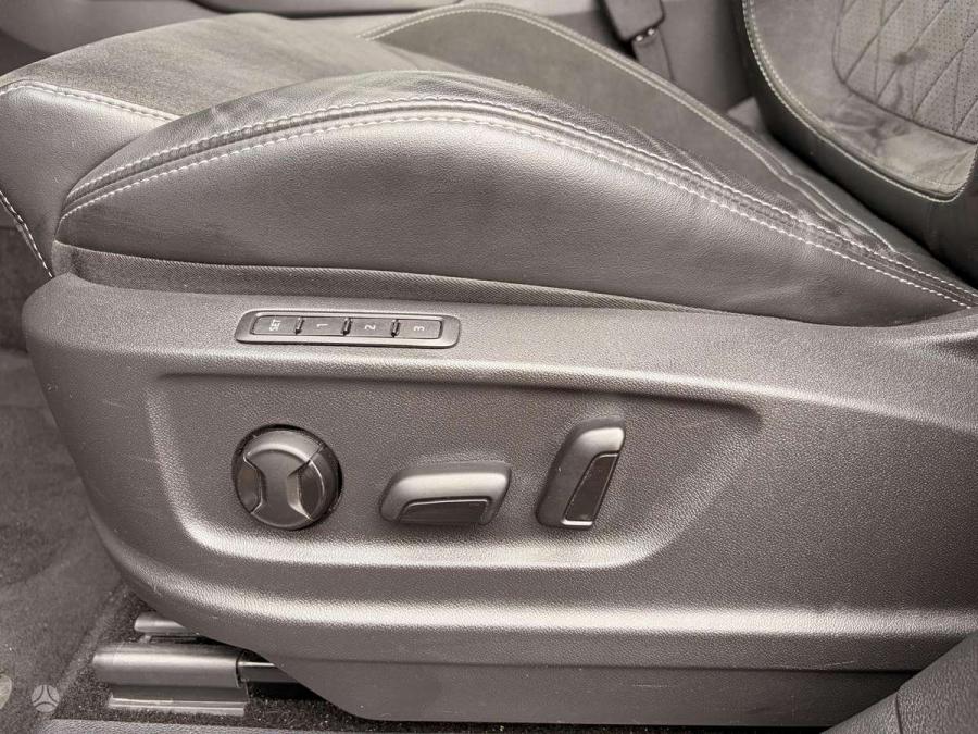 Grey Skoda Kodiaq 2022 in Vilnius, with an engine capacity of 1.97 L and mileage of 155 thousand km for 27700 €, photo 22 on AUTOMOTO.COM.LV