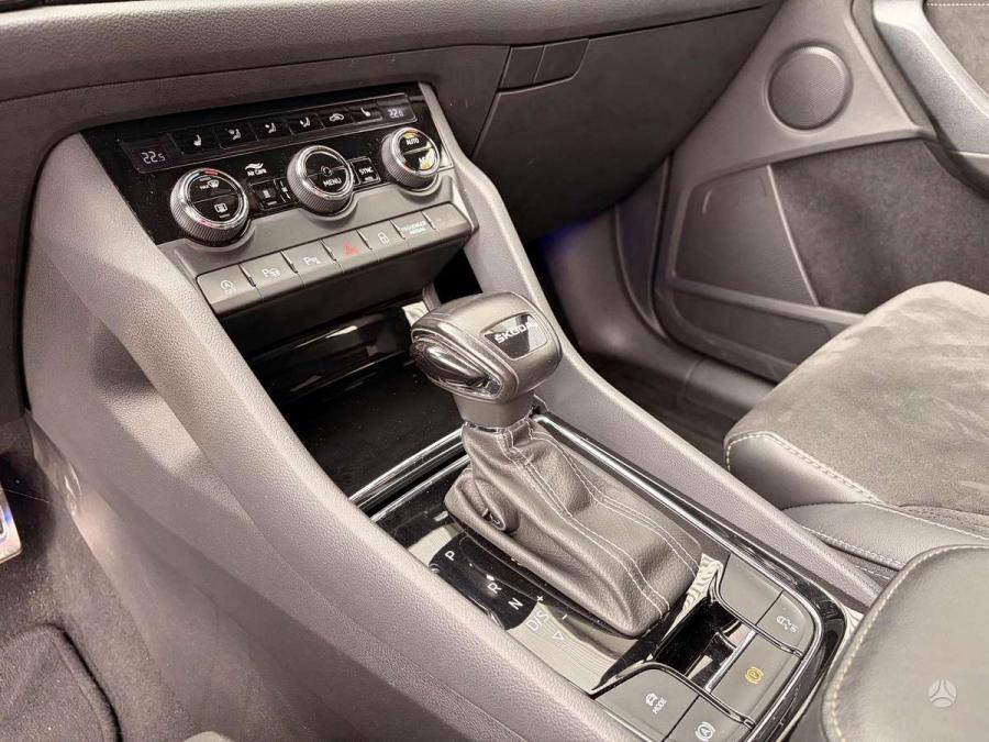 Grey Skoda Kodiaq 2022 in Vilnius, with an engine capacity of 1.97 L and mileage of 155 thousand km for 27700 €, photo 24 on AUTOMOTO.COM.LV