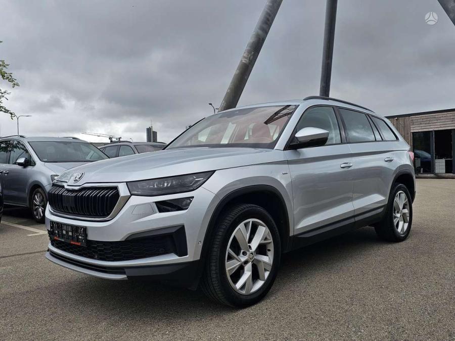 Pelēks Skoda Kodiaq 2022 Viļņa, ar dzinēja tilpumu 1.97 L un nobraukumu 193 tūkst. km par 22900 €, foto 1 vietnē AUTOMOTO.COM.LV