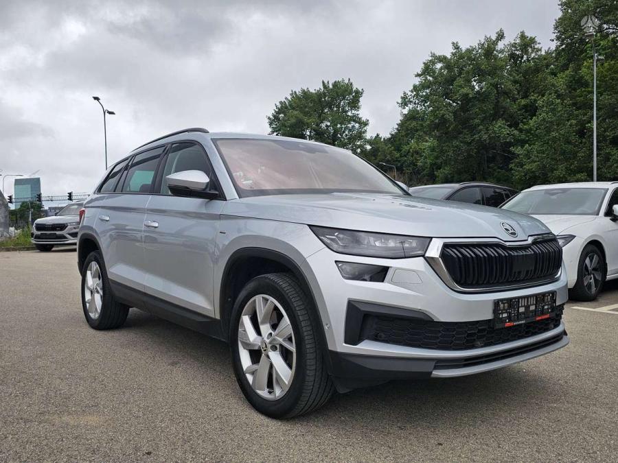 Pelēks Skoda Kodiaq 2022 Viļņa, ar dzinēja tilpumu 1.97 L un nobraukumu 193 tūkst. km par 22900 €, foto 3 vietnē AUTOMOTO.COM.LV