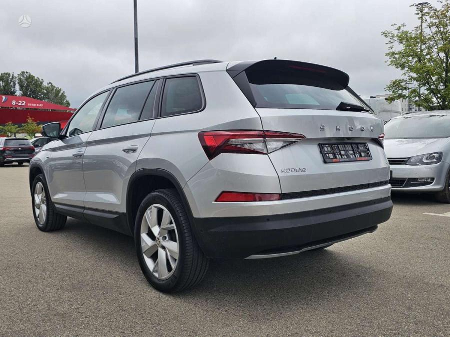 Pelēks Skoda Kodiaq 2022 Viļņa, ar dzinēja tilpumu 1.97 L un nobraukumu 193 tūkst. km par 22900 €, foto 6 vietnē AUTOMOTO.COM.LV