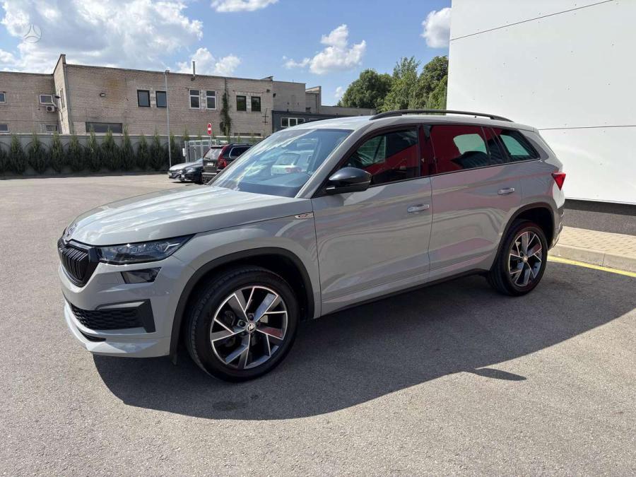 Grey Skoda Kodiaq 2022 in Panevezys, with an engine capacity of 1.97 L and mileage of 178 thousand km for 22500 €, photo 6 on AUTOMOTO.COM.LV