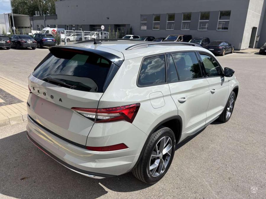 Grey Skoda Kodiaq 2022 in Panevezys, with an engine capacity of 1.97 L and mileage of 178 thousand km for 22500 €, photo 11 on AUTOMOTO.COM.LV