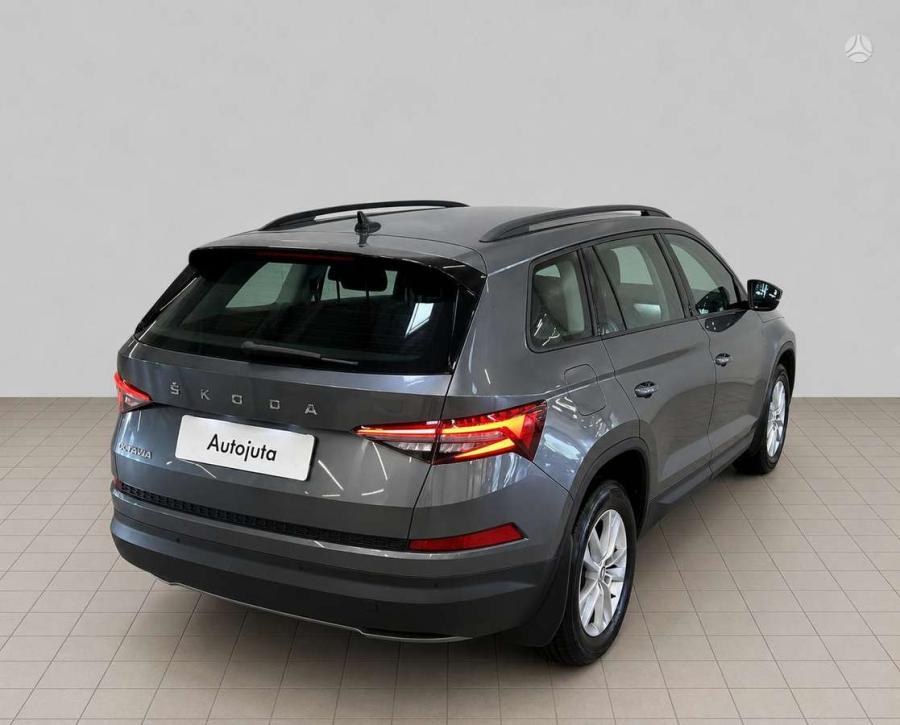 Серый Шкода Kodiaq 2022 в Каунас, объемом двигателя 1.97 л и пробегом 133 тыс. км за 23200 €, фото 5 на AUTOMOTO.COM.LV