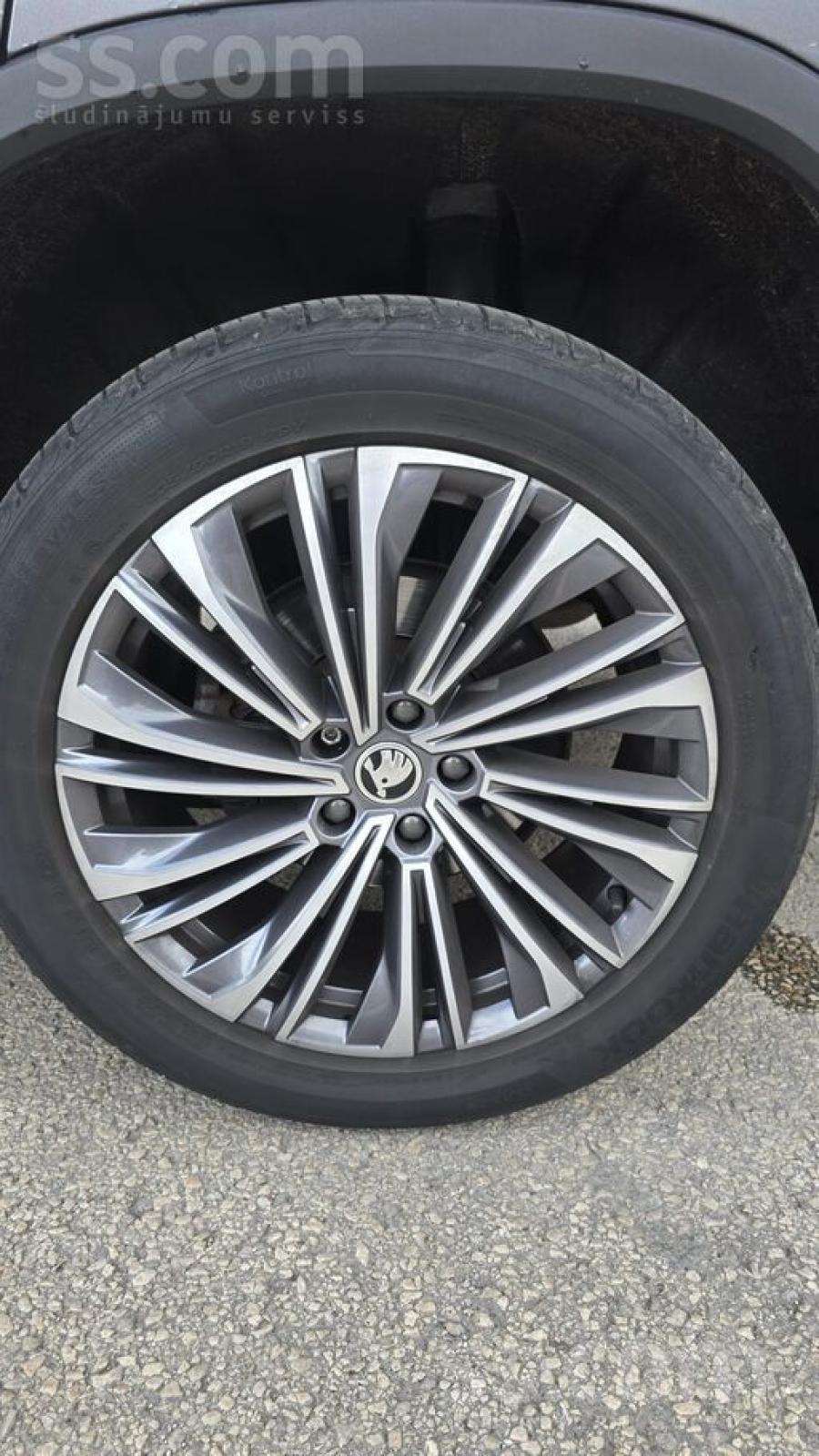 Pelēks Skoda Kodiaq 2022 Rīga, ar dzinēja tilpumu 2.00 L un nobraukumu 76 tūkst. km par 32990 €, foto 13 vietnē AUTOMOTO.COM.LV
