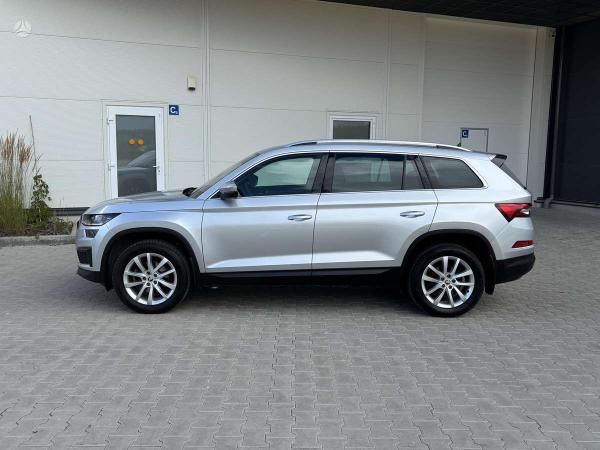 Pelēks Skoda Kodiaq 2022 Viļņa, ar dzinēja tilpumu 1.97 L un nobraukumu 118 tūkst. km par 28300 €, foto 2 vietnē AUTOMOTO.COM.LV