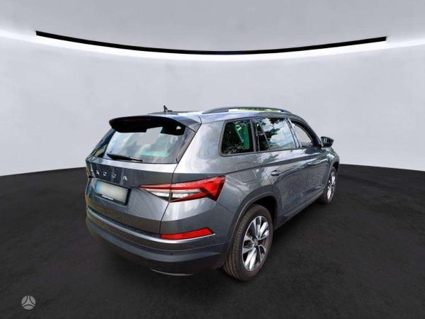 Pelēks Skoda Kodiaq 2022 Kauņa, ar dzinēja tilpumu 1.97 L un nobraukumu 158 tūkst. km par 22690 €, foto 4 vietnē AUTOMOTO.COM.LV