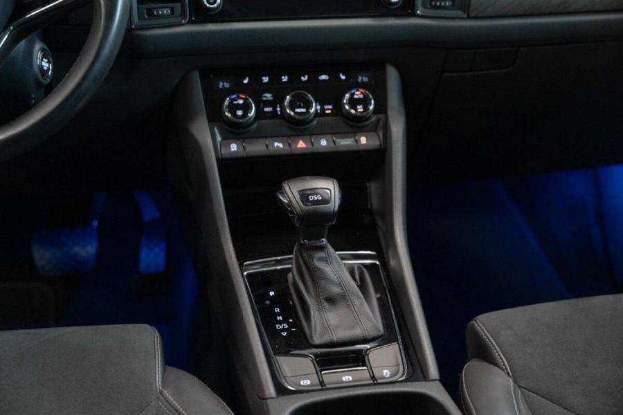 Серый Шкода Kodiaq 2022 в Вильнюс, объемом двигателя 2.00 л и пробегом 159 тыс. км за 24500 €, фото 23 на AUTOMOTO.COM.LV