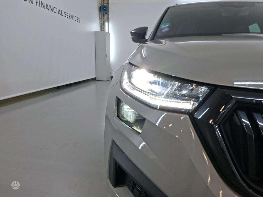 Серый Шкода Kodiaq 2022 в Вильнюс, объемом двигателя 1.50 л и пробегом 103 тыс. км за 27470 €, фото 4 на AUTOMOTO.COM.LV