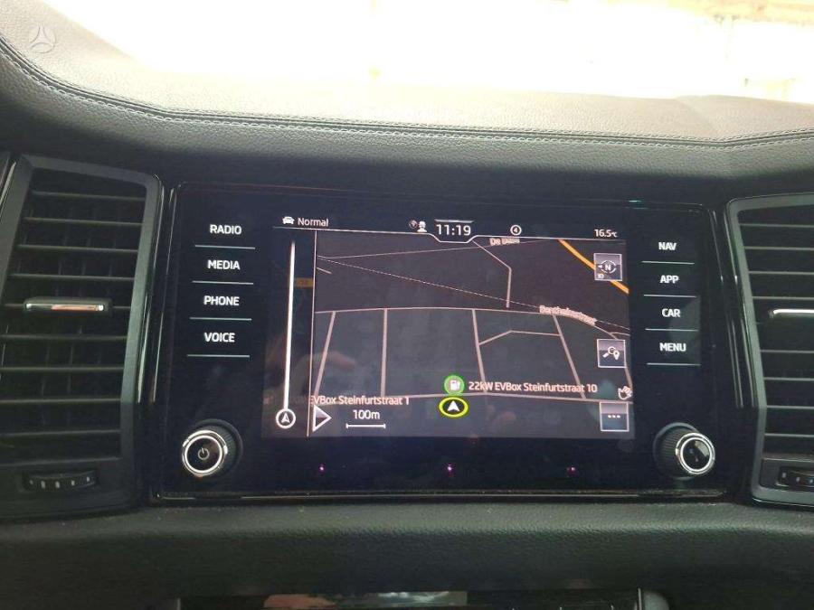 Серый Шкода Kodiaq 2022 в Вильнюс, объемом двигателя 1.50 л и пробегом 103 тыс. км за 27470 €, фото 12 на AUTOMOTO.COM.LV