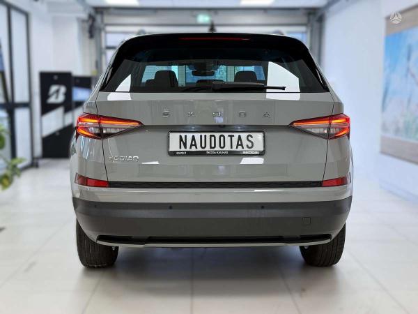 Pelēks Skoda Kodiaq 2022 Kauņa, ar dzinēja tilpumu 1.97 L un nobraukumu 170 tūkst. km par 23900 €, foto 6 vietnē AUTOMOTO.COM.LV