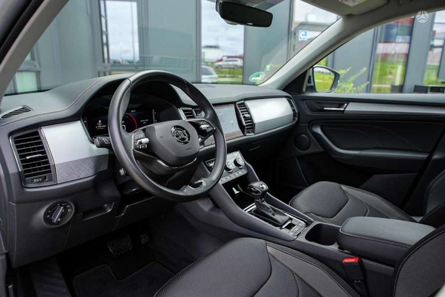 Серый Шкода Kodiaq 2022 в Каунас, объемом двигателя 1.97 л и пробегом 109 тыс. км за 25450 €, фото 29 на AUTOMOTO.COM.LV