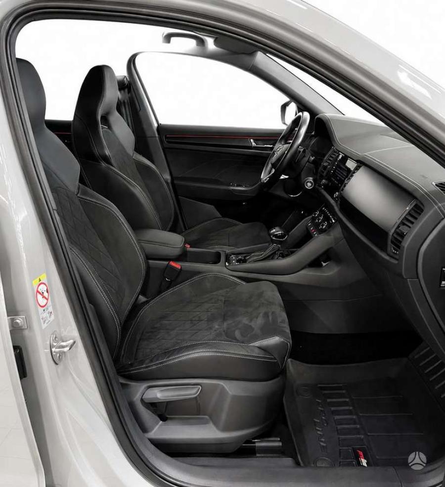 Grey Skoda Kodiaq 2022 in Kaunas, with an engine capacity of 1.98 L and mileage of 86 thousand km for 32800 €, photo 10 on AUTOMOTO.COM.LV