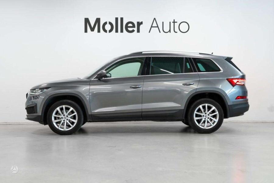 Grey Skoda Kodiaq 2022 in Vilnius, with an engine capacity of 2.00 L and mileage of 159 thousand km for 24500 €, photo 3 on AUTOMOTO.COM.LV