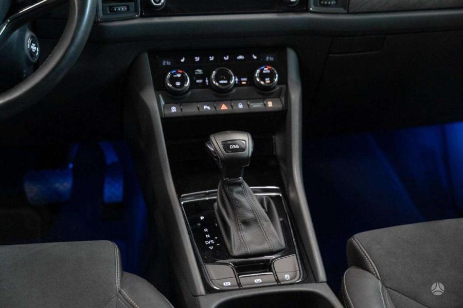 Grey Skoda Kodiaq 2022 in Vilnius, with an engine capacity of 2.00 L and mileage of 159 thousand km for 24500 €, photo 19 on AUTOMOTO.COM.LV