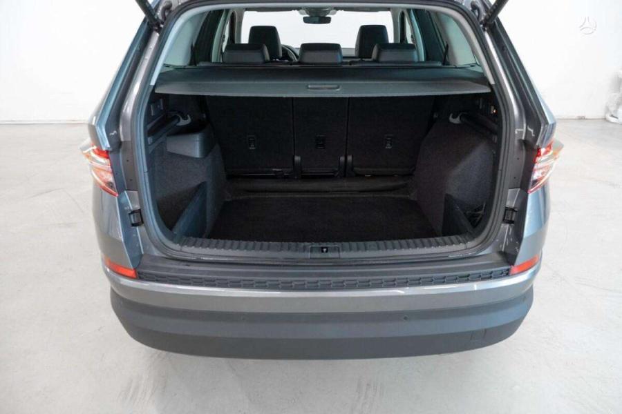 Grey Skoda Kodiaq 2022 in Vilnius, with an engine capacity of 2.00 L and mileage of 159 thousand km for 24500 €, photo 22 on AUTOMOTO.COM.LV